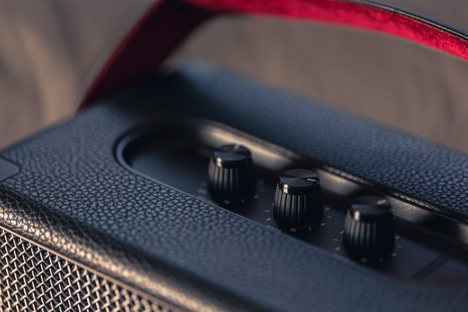 square-music-speaker-control-knobs-closeup-details (1) - Apex Automotive Customs